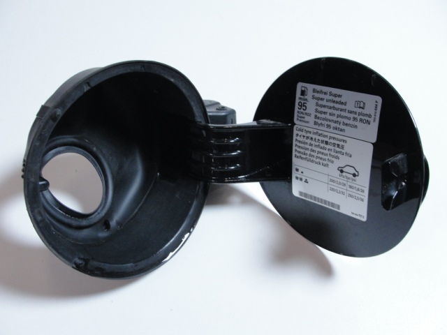 VW UP Tankdeckel Tankklappe 1S0809857F (7016) | eBay